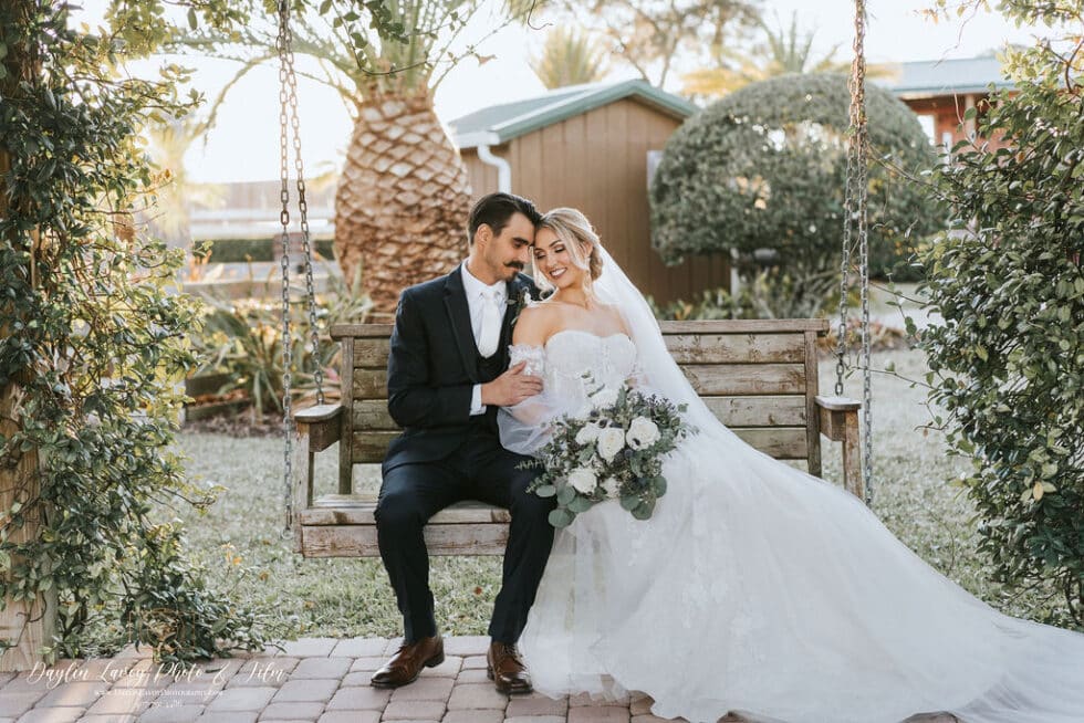 Hidden Barn Wedding Venue - Rustic Weddings in Apopka, FL