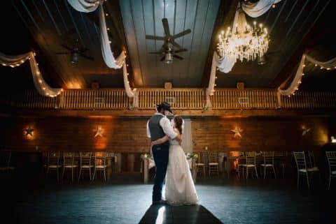 Hidden Barn Wedding Venue - Central Florida's Rustic Barn Experience